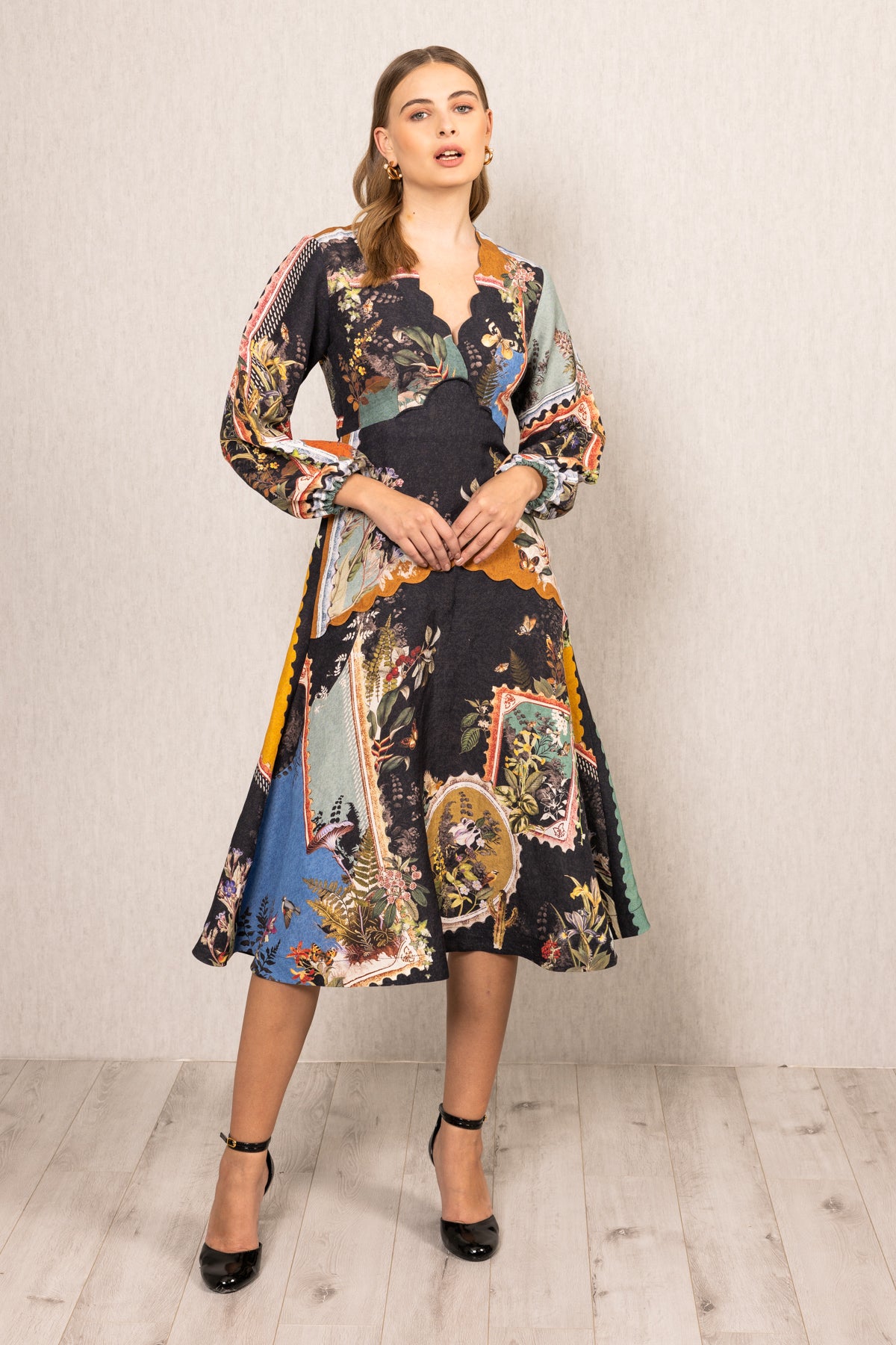 Novel Scallop Midi Dress – Ranna Gill India
